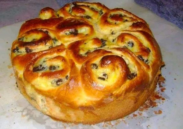 Brioche chinois à la crème et pépites chocolat